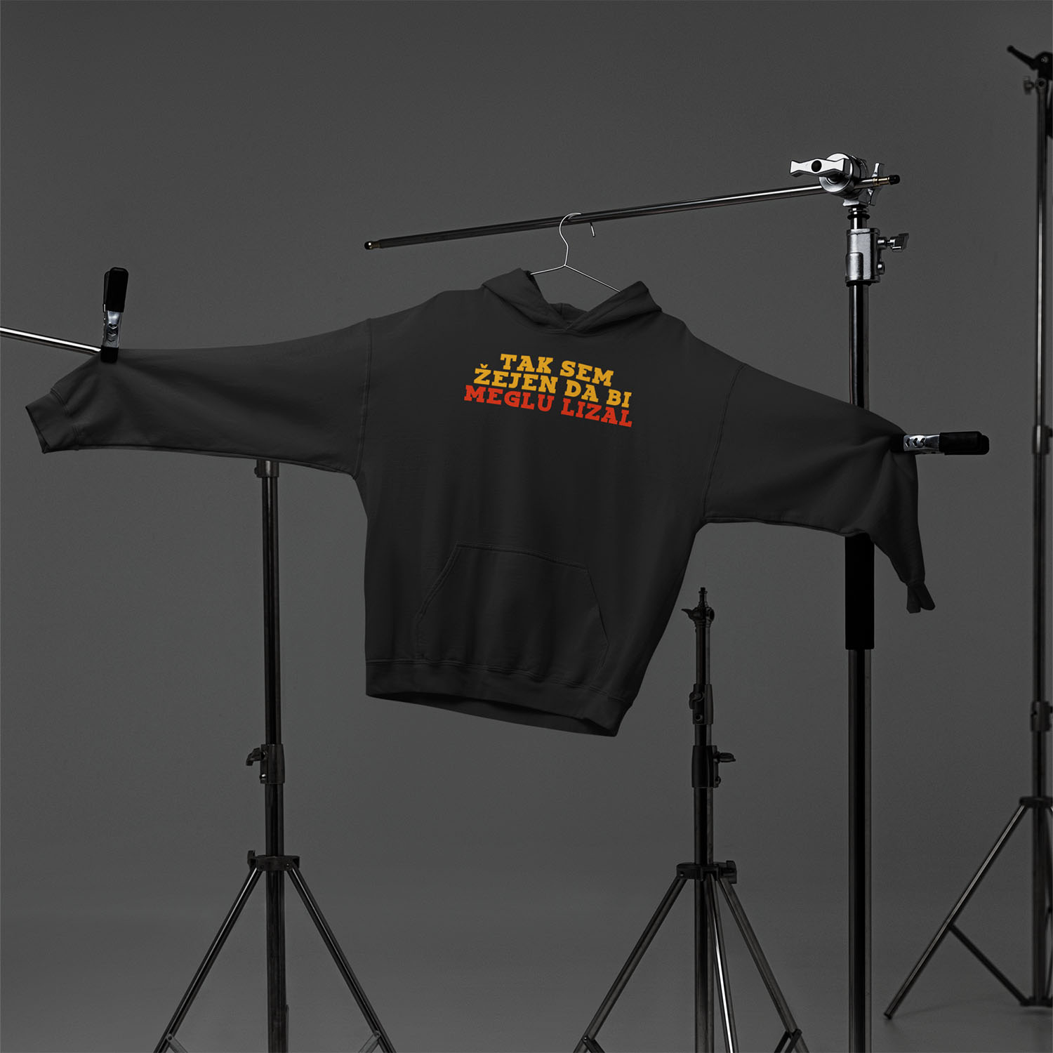 Meglolizec - Hoodie crna - Kajkavski.com